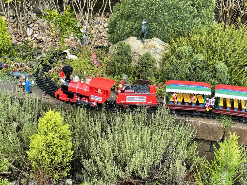 2021 Mini Garden: Disneyland – The Wonder of Miniature Worlds